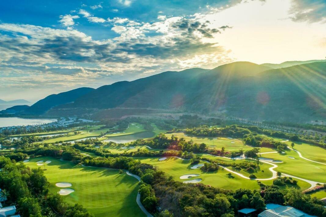 Hotel NHA TRANG MARRIOTT RESORT & SPA, HON TRE ISLAND 5*